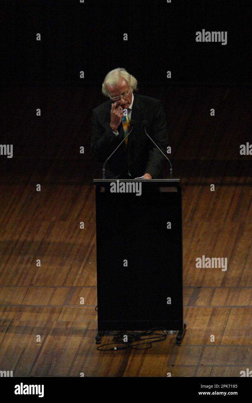 Sydney opera house in peace hi-res stock photography and images - Alamy