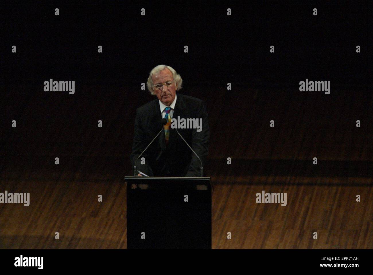 Sydney opera house in peace hi-res stock photography and images - Alamy