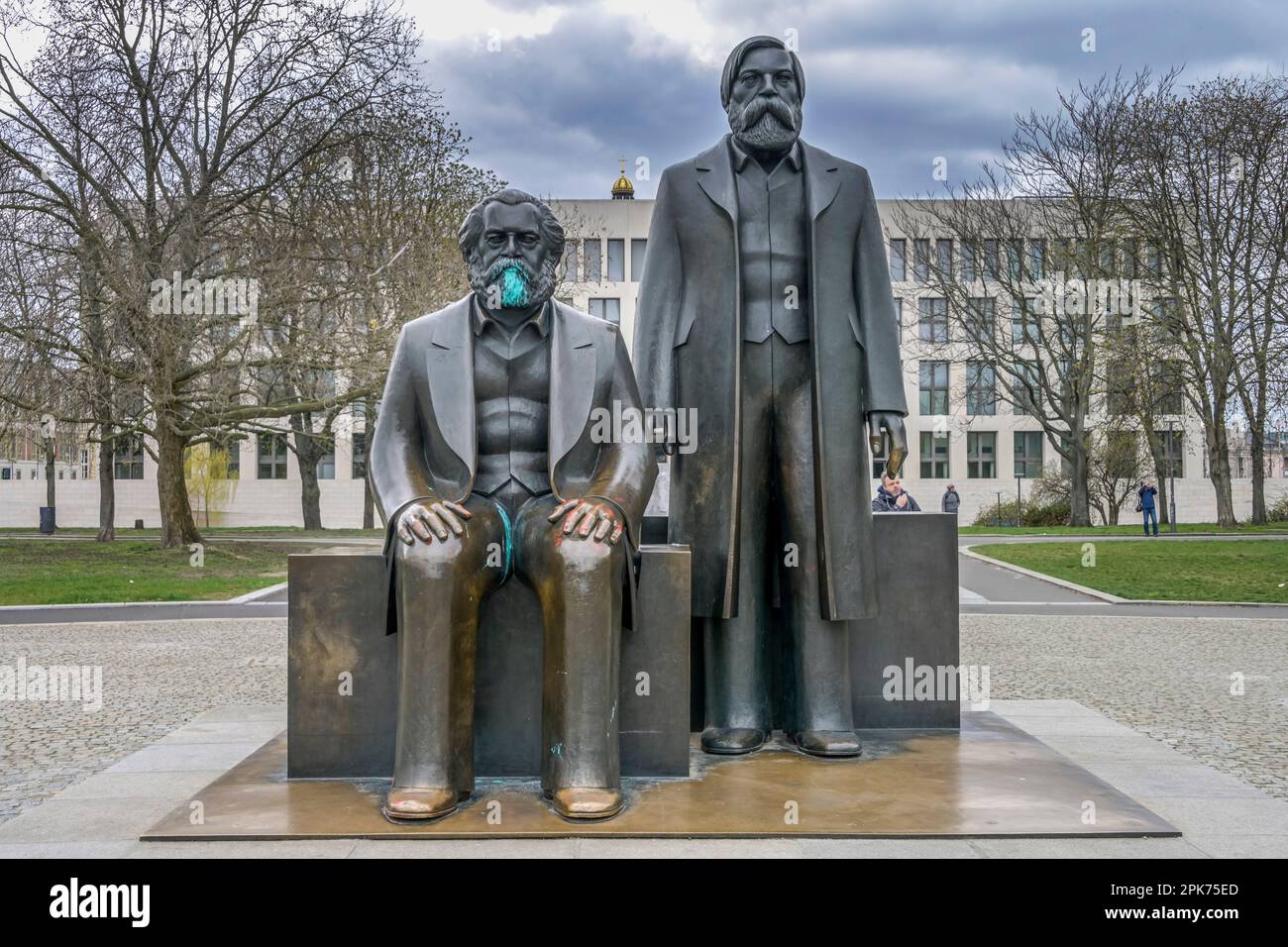 Marx-Engels-Denkmal, Marx-Engels-Forum, Karl-Liebknecht-Straße, Mitte ...