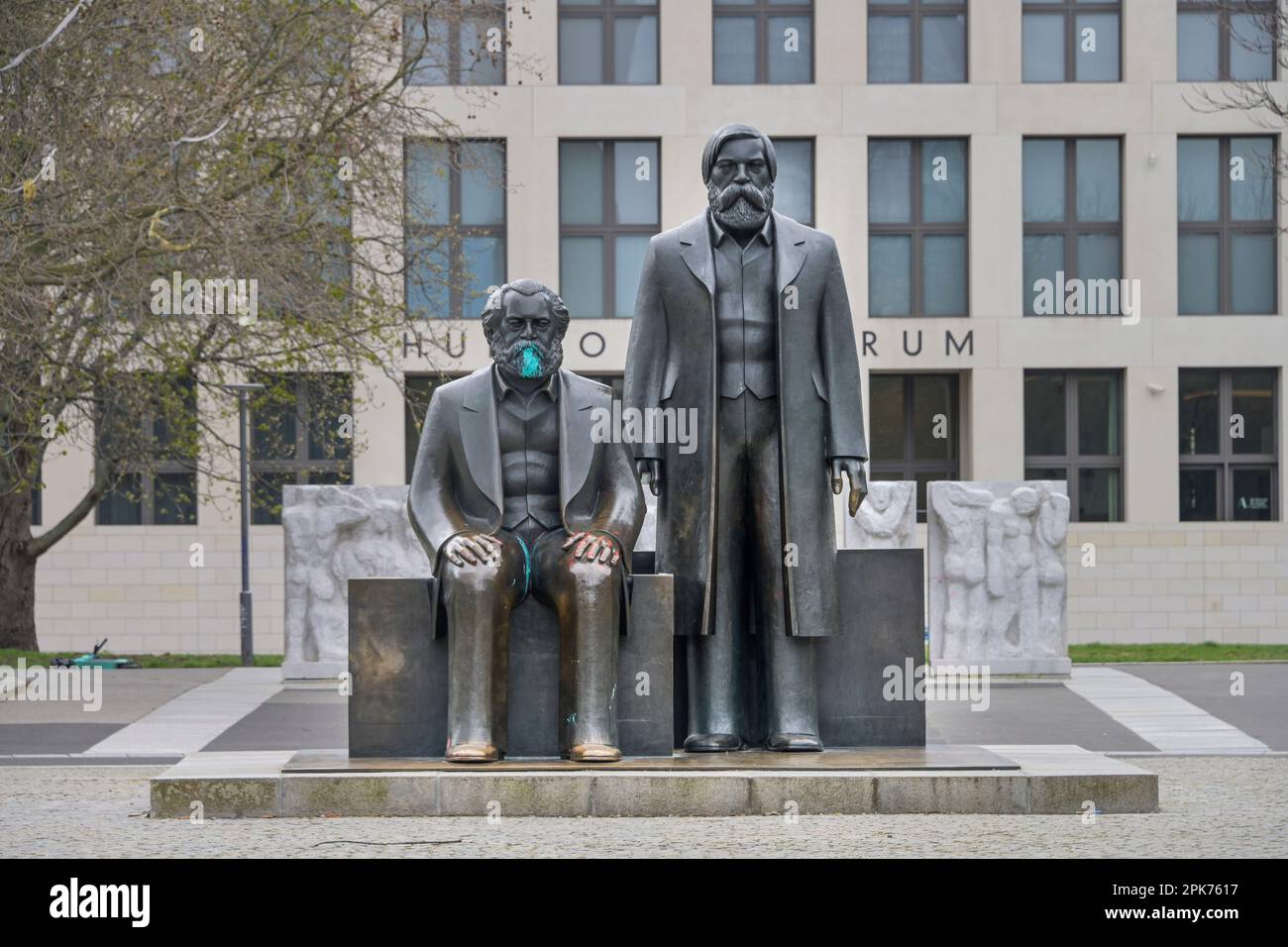 Marx-Engels-Denkmal, Marx-Engels-Forum, Karl-Liebknecht-Straße, Mitte ...