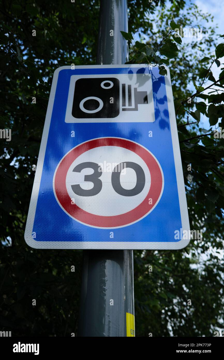 Highly Reflective 30mph speed limit road sign designed to indicate the ... Highly Reflective 30mph speed limit road sign designed to indicate the ...