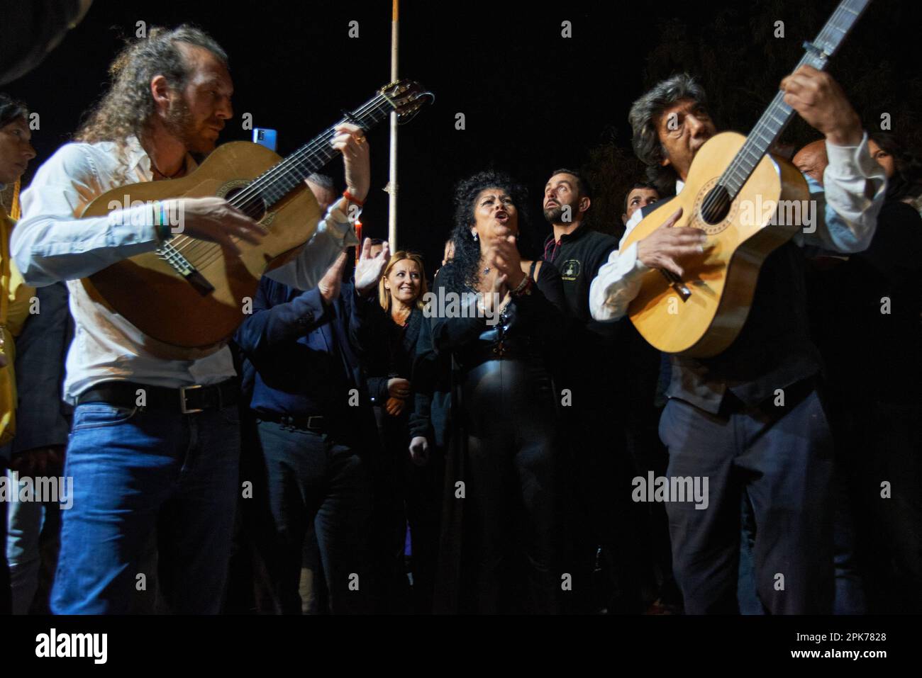 Granada, Spain. 06th Apr, 2023. Isabel Carmona sings a "Saeta ...