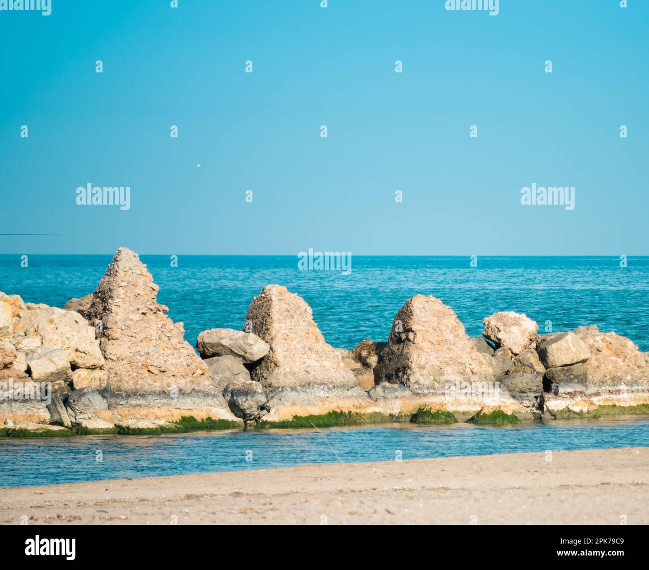 Triangular shaped mountain hi-res stock photography and images - Alamy