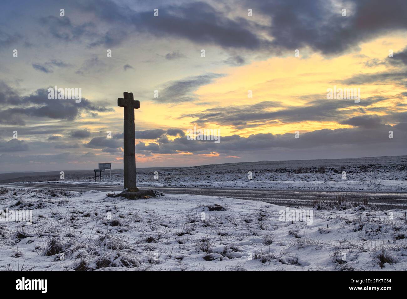 Ralphs cross hi-res stock photography and images - Alamy