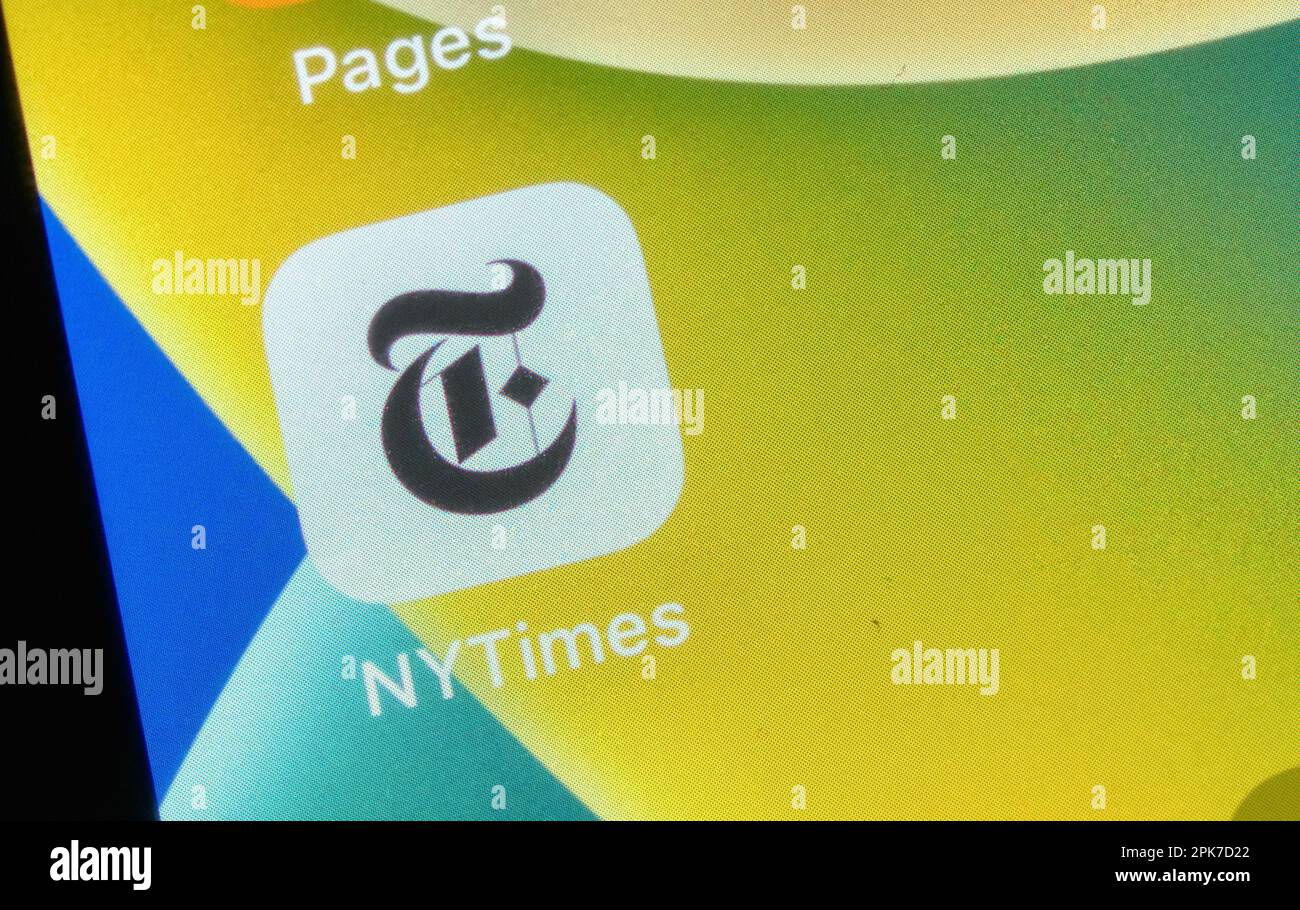 The new york times app hi-res stock photography and images - Alamy