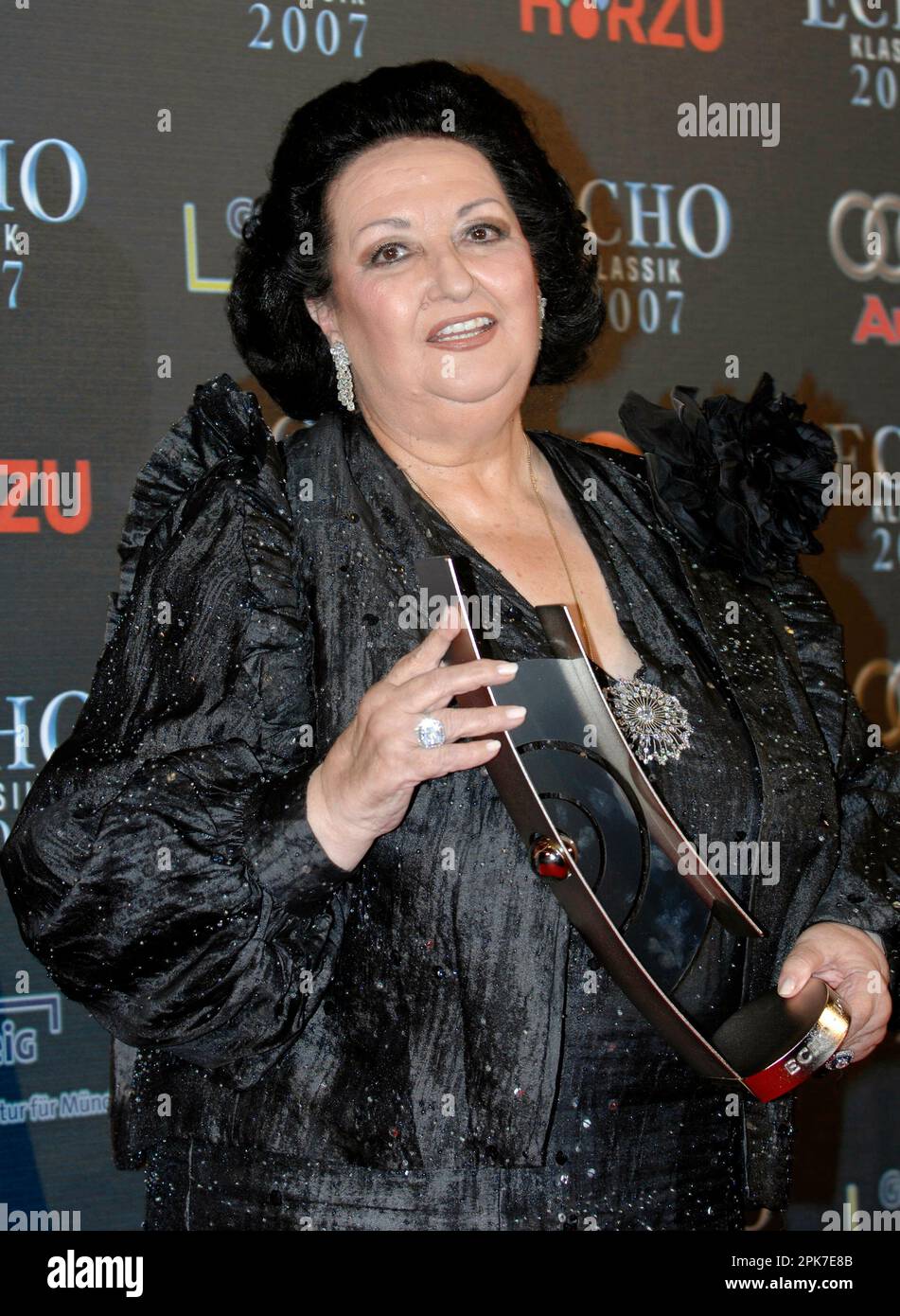 Soprano montserrat caballé hi-res stock photography and images - Alamy