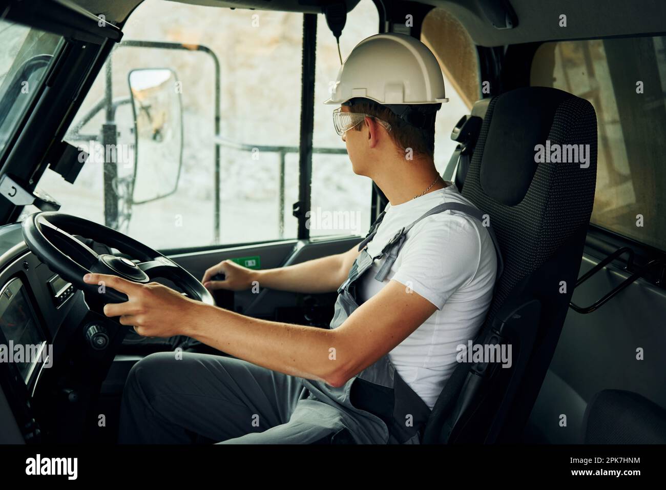 Driving tracktor hi-res stock photography and images - Alamy