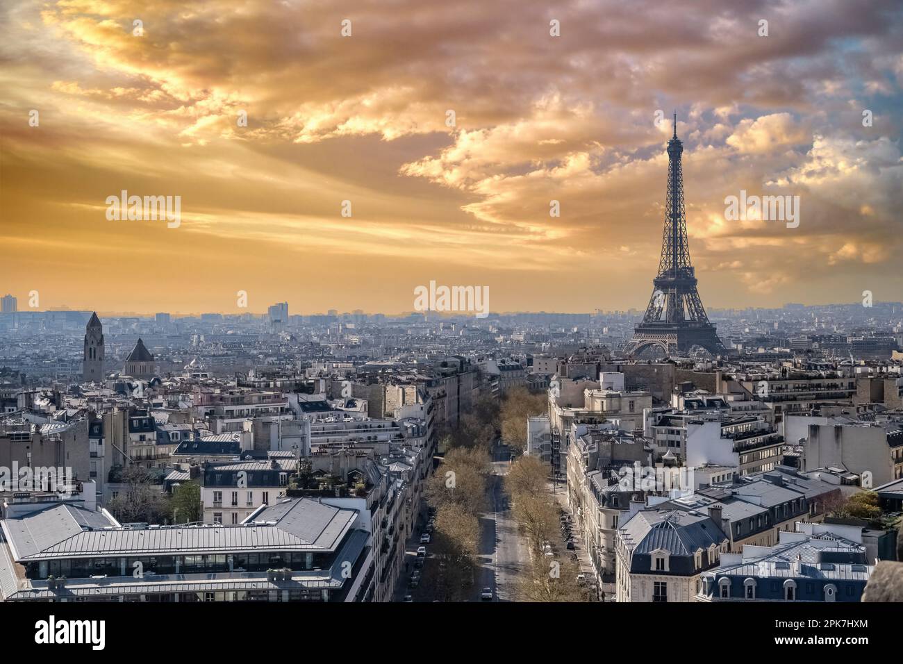 Paris, beautiful Haussmann facades and roofs in a luxury area of the ...