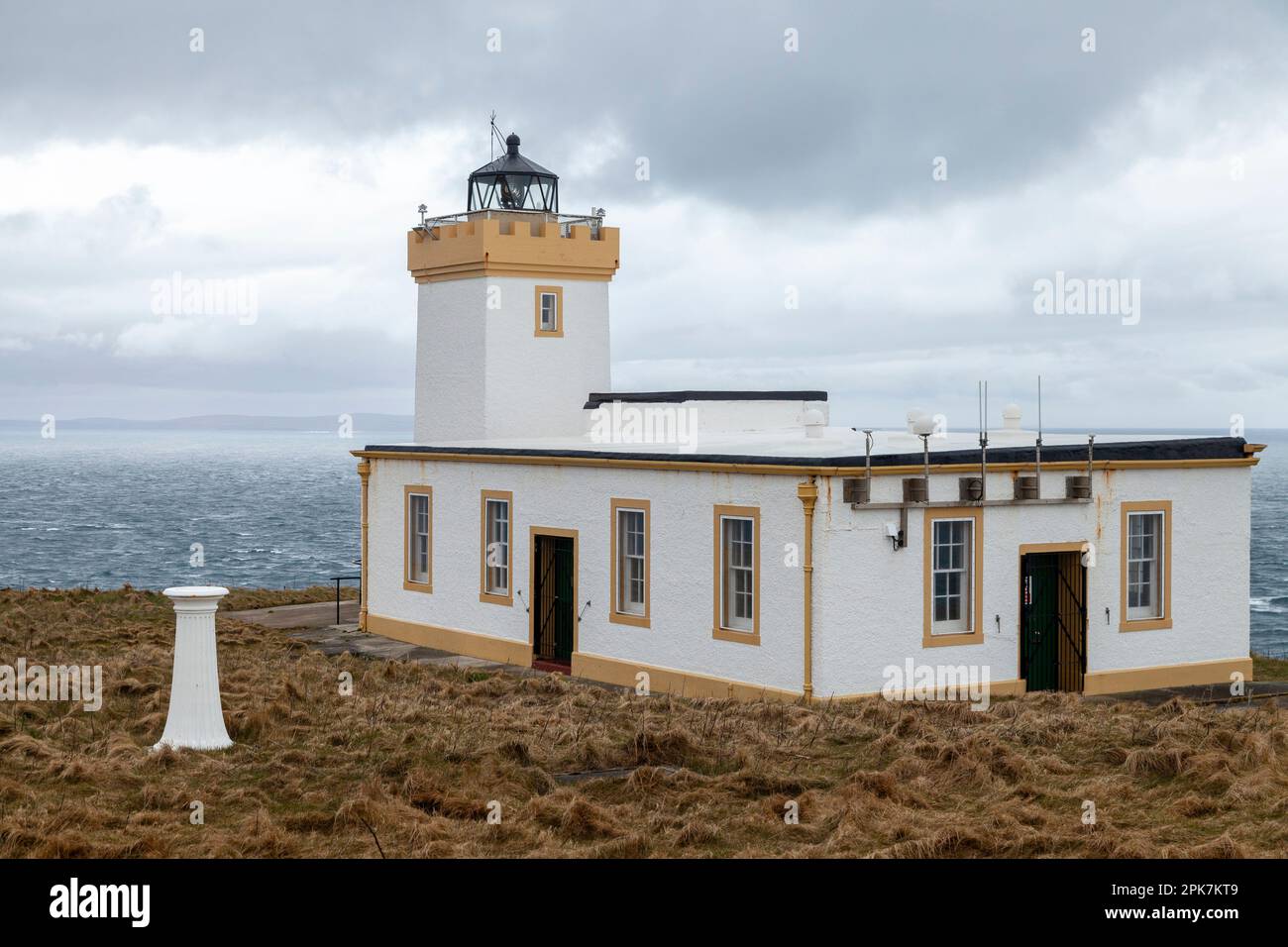 duncansby head lighthouse Stock Photo - Alamy