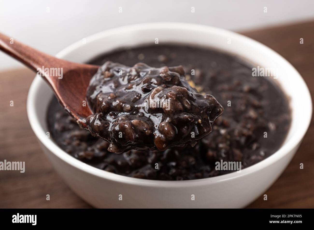 Black sesame porridge hi-res stock photography and images - Alamy