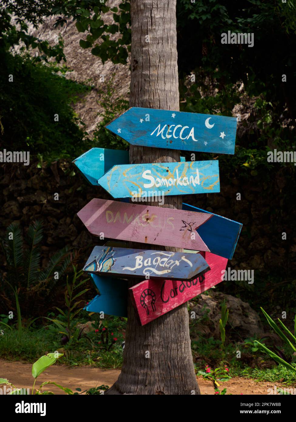 Colorful signposts hi-res stock photography and images - Alamy