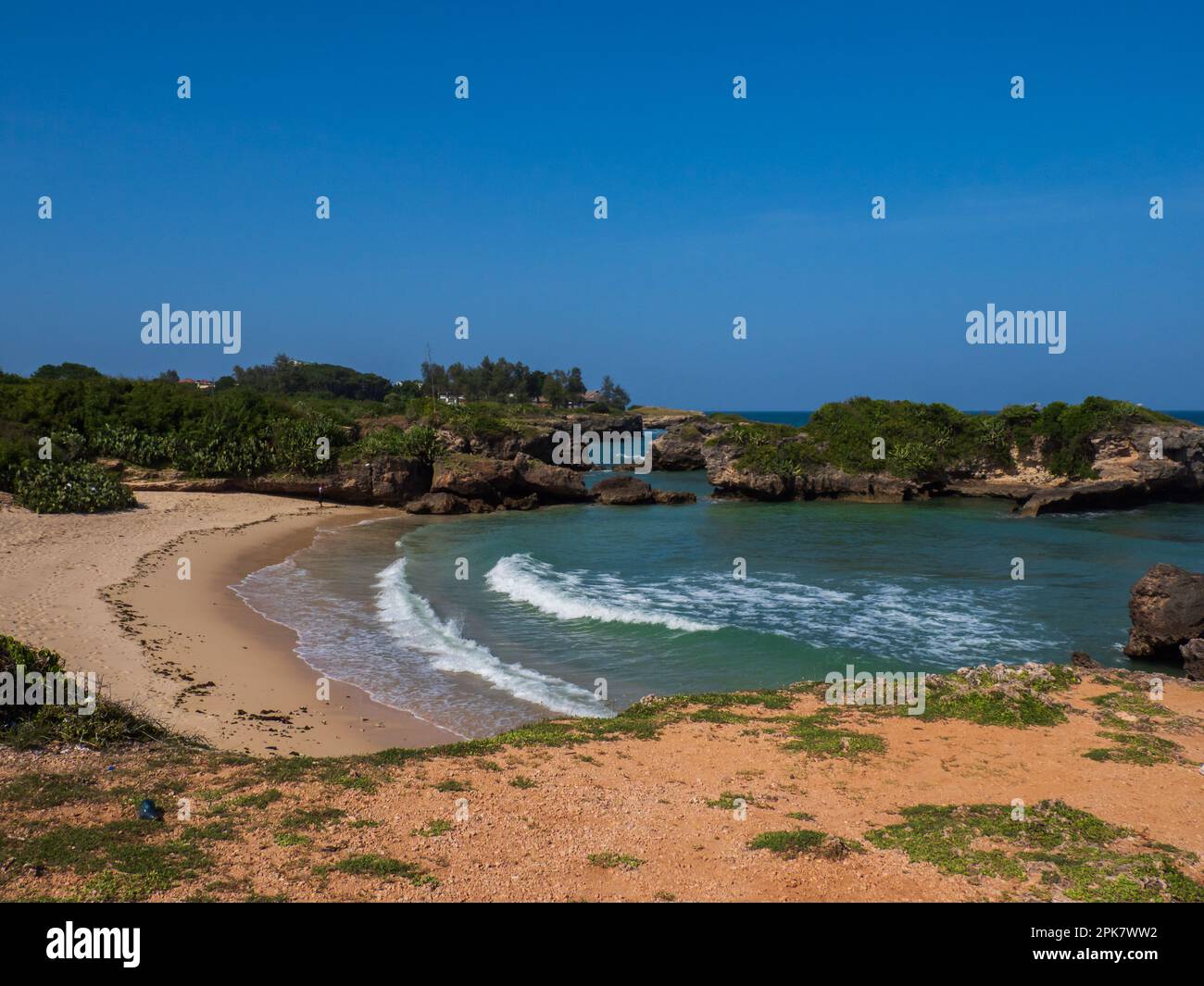 Coco beach cliff tanzania hi-res stock photography and images - Alamy