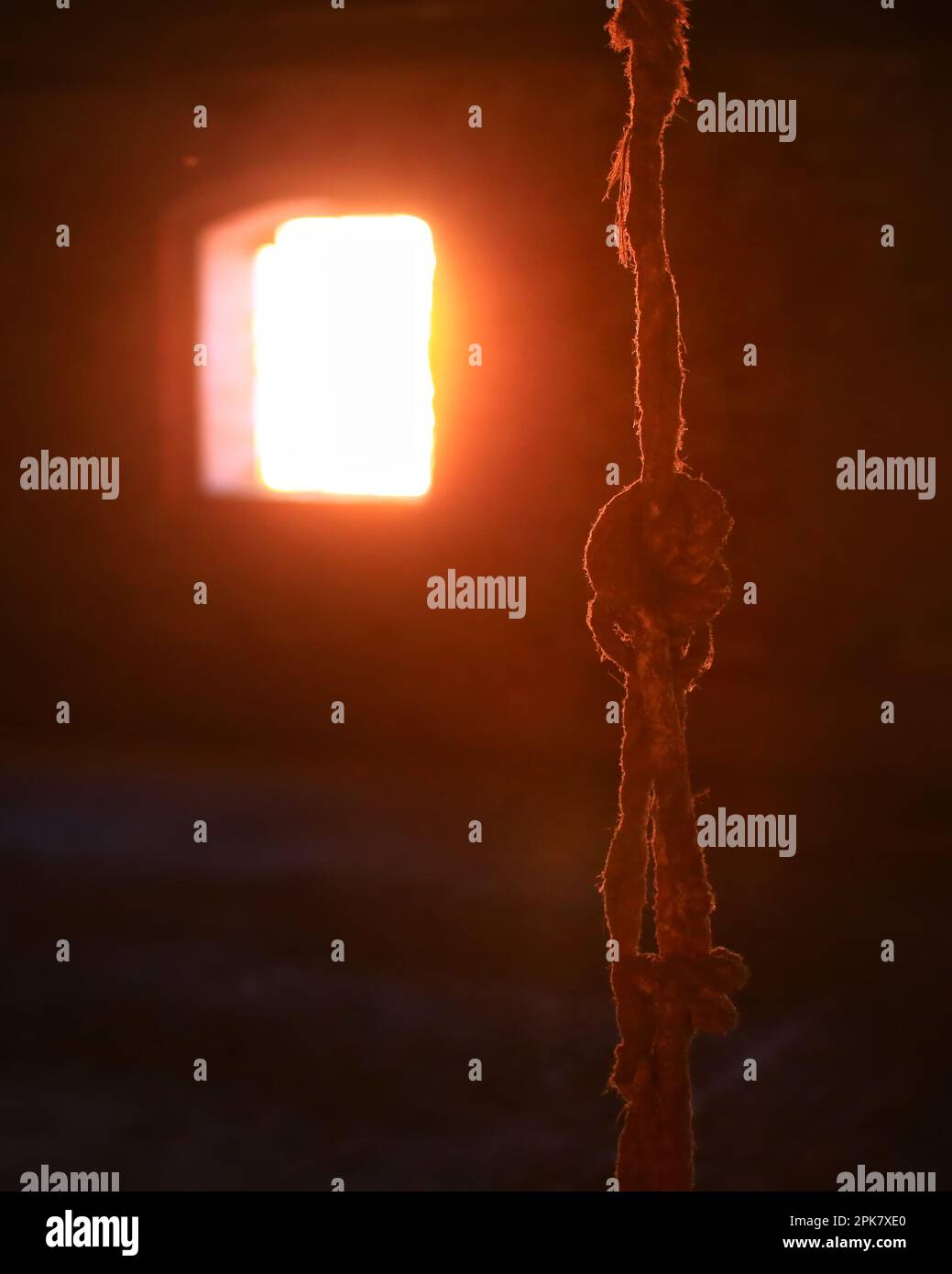 Torn rope hi-res stock photography and images - Alamy
