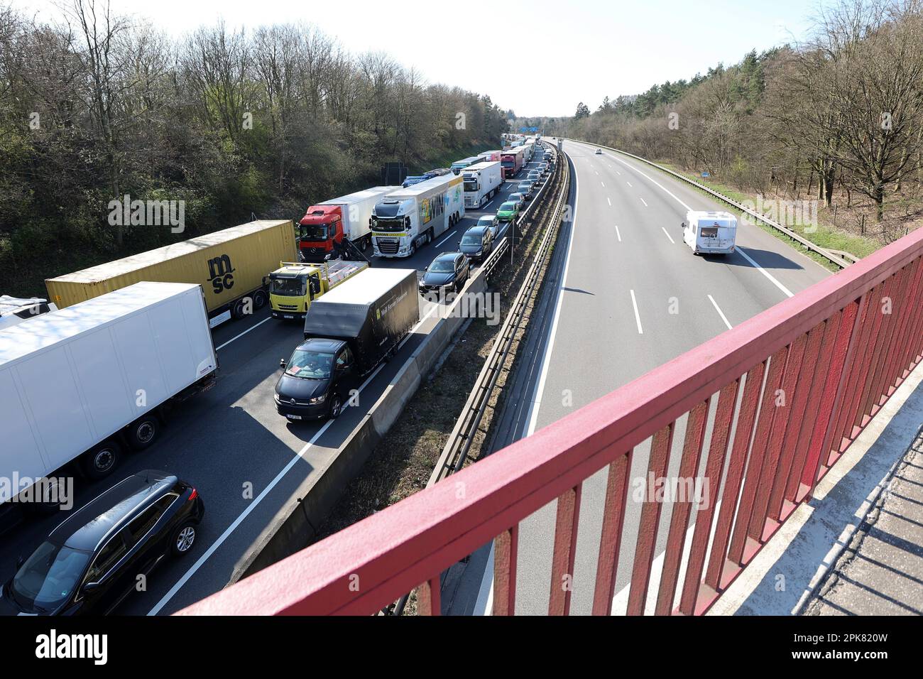 Hamburg, Germany. 06th Apr, 2023. Vehicles are stuck in traffic on the northbound Autobahn 7 (A7 ...