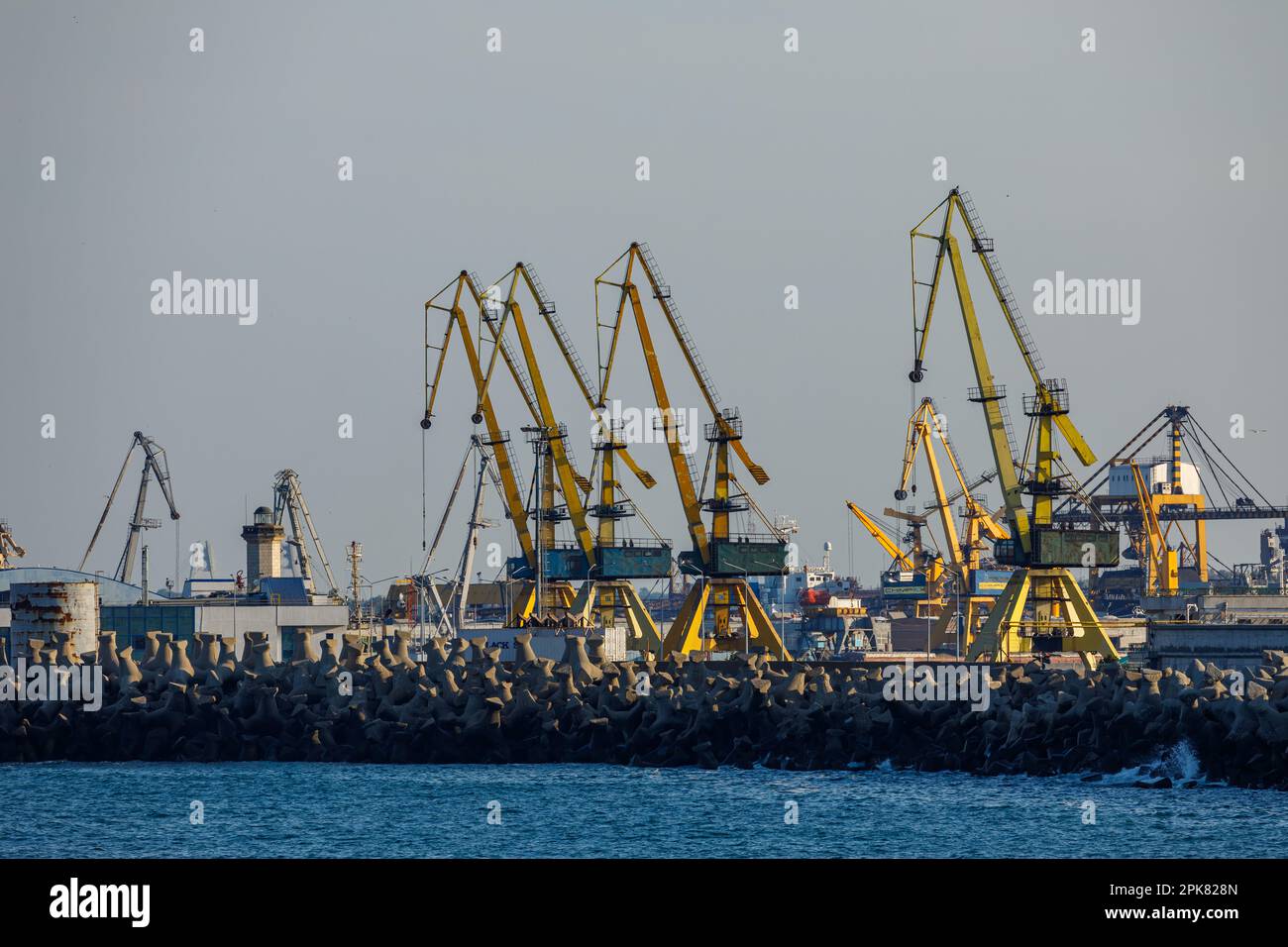 The harbor of Constanta at the Black Sea in Romania Stock Photo - Alamy