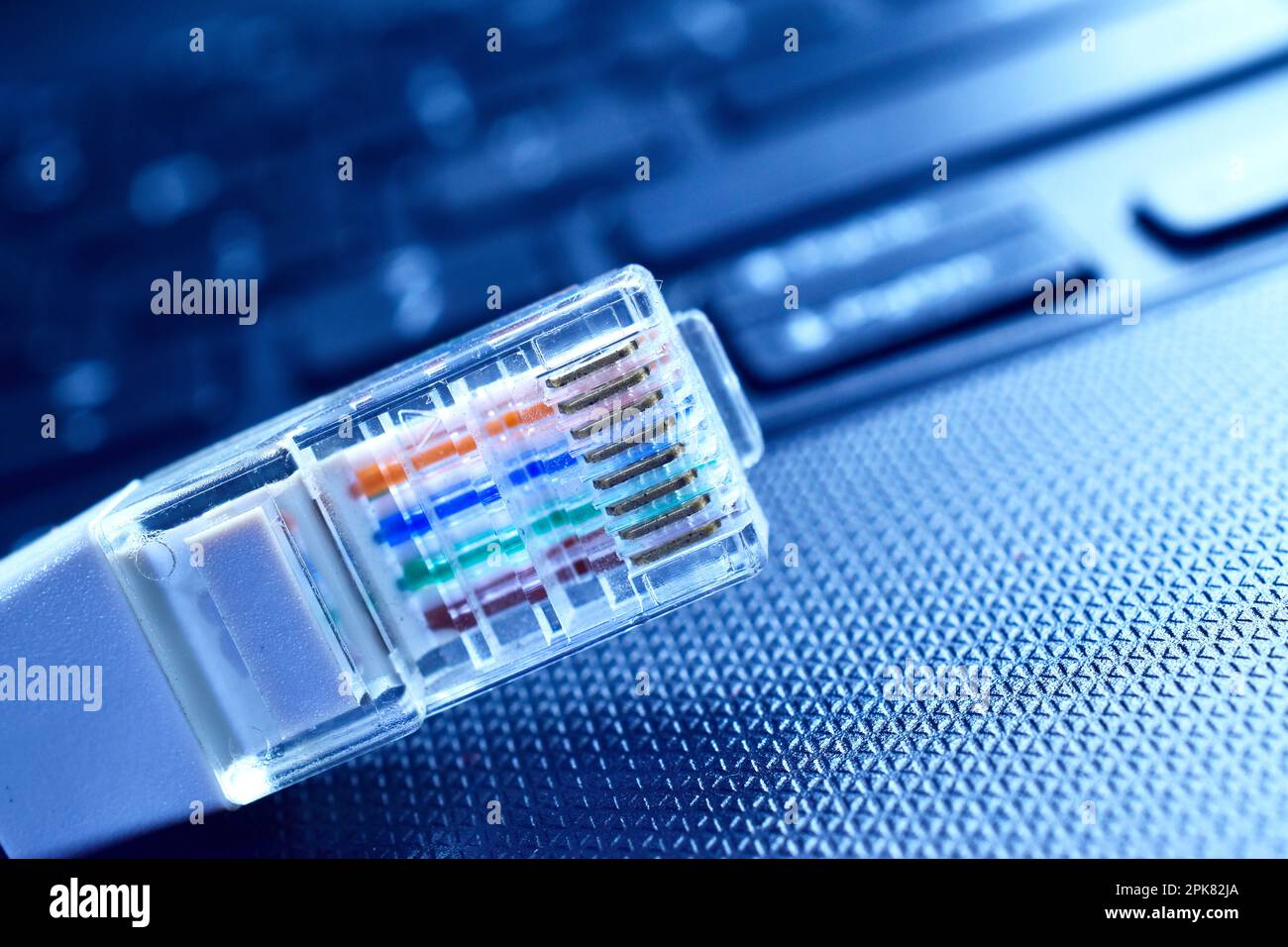 Cable wlan hi-res stock photography and images - Alamy