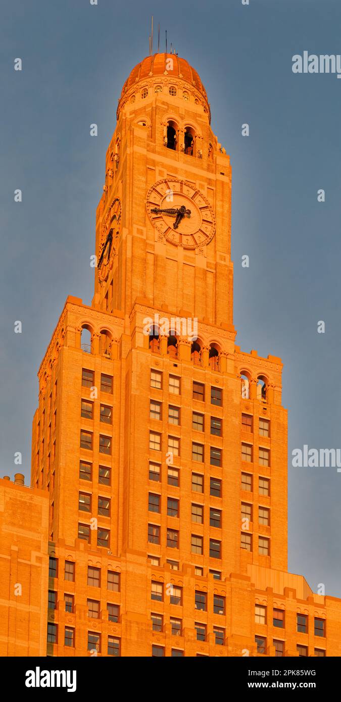 Brooklyn landmark Williamsburgh (with an H!) Savings Bank Tower glows ...