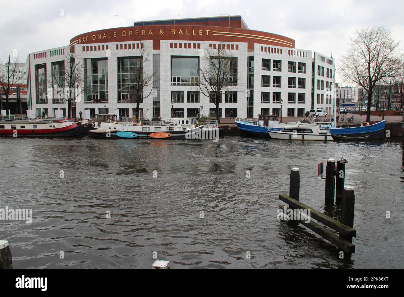 Dutch national opera building hi-res stock photography and images - Alamy