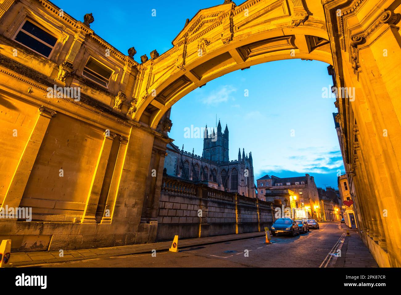 Abbey architecture arch england hi-res stock photography and images - Alamy
