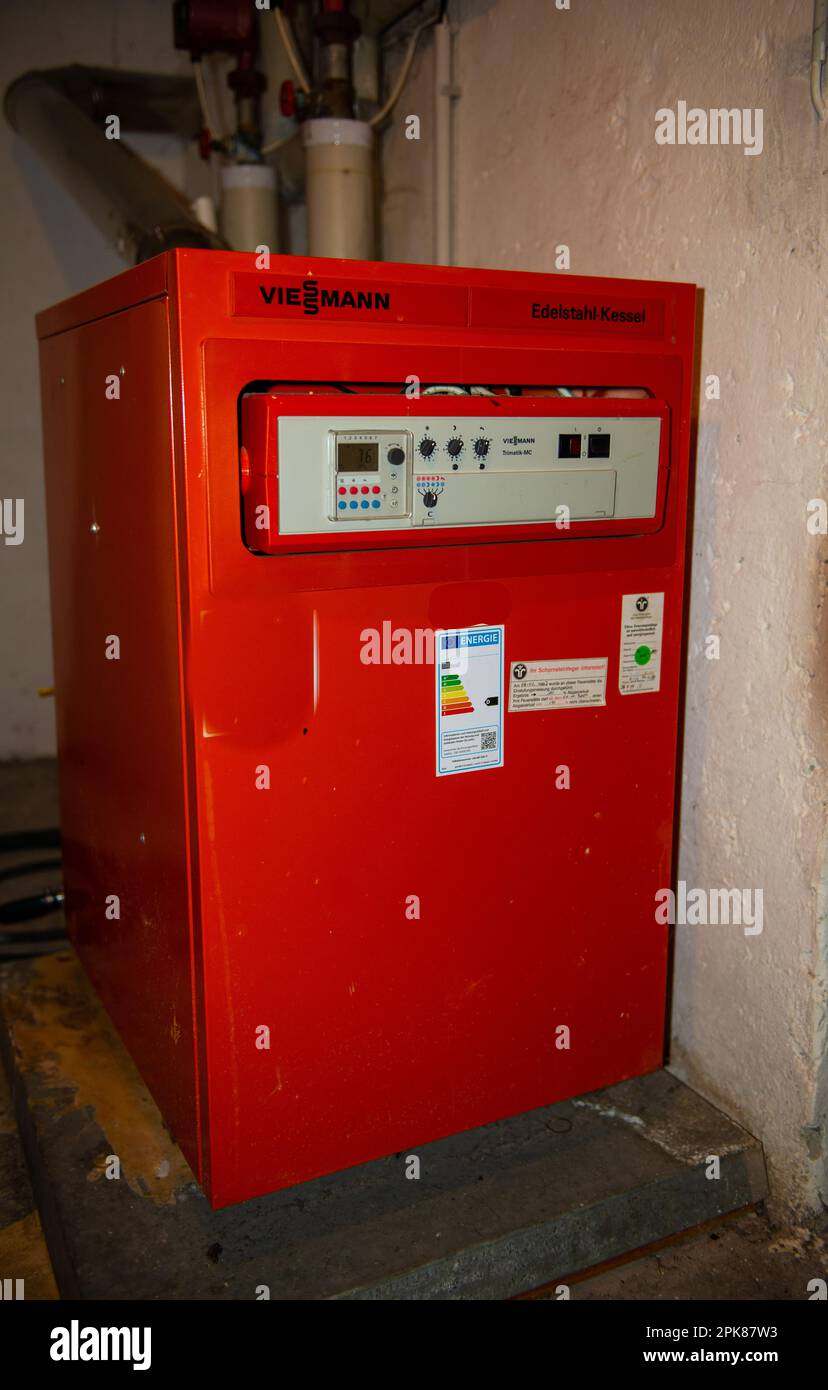 Installation gas heating air hi-res stock photography and images - Alamy