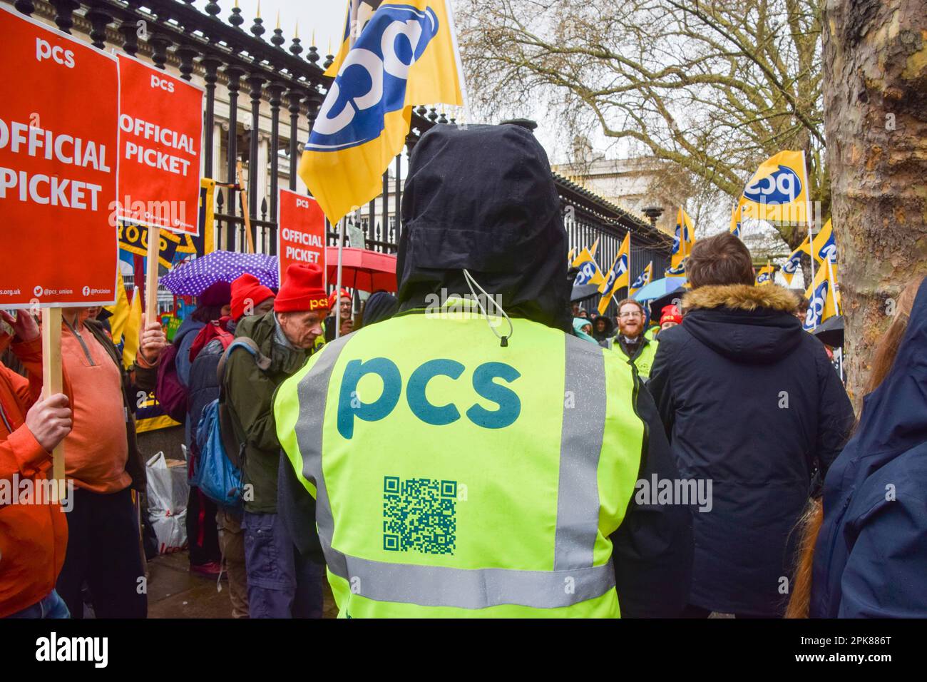 London, England, UK. 6th Apr, 2023. British Museum workers staged a ...