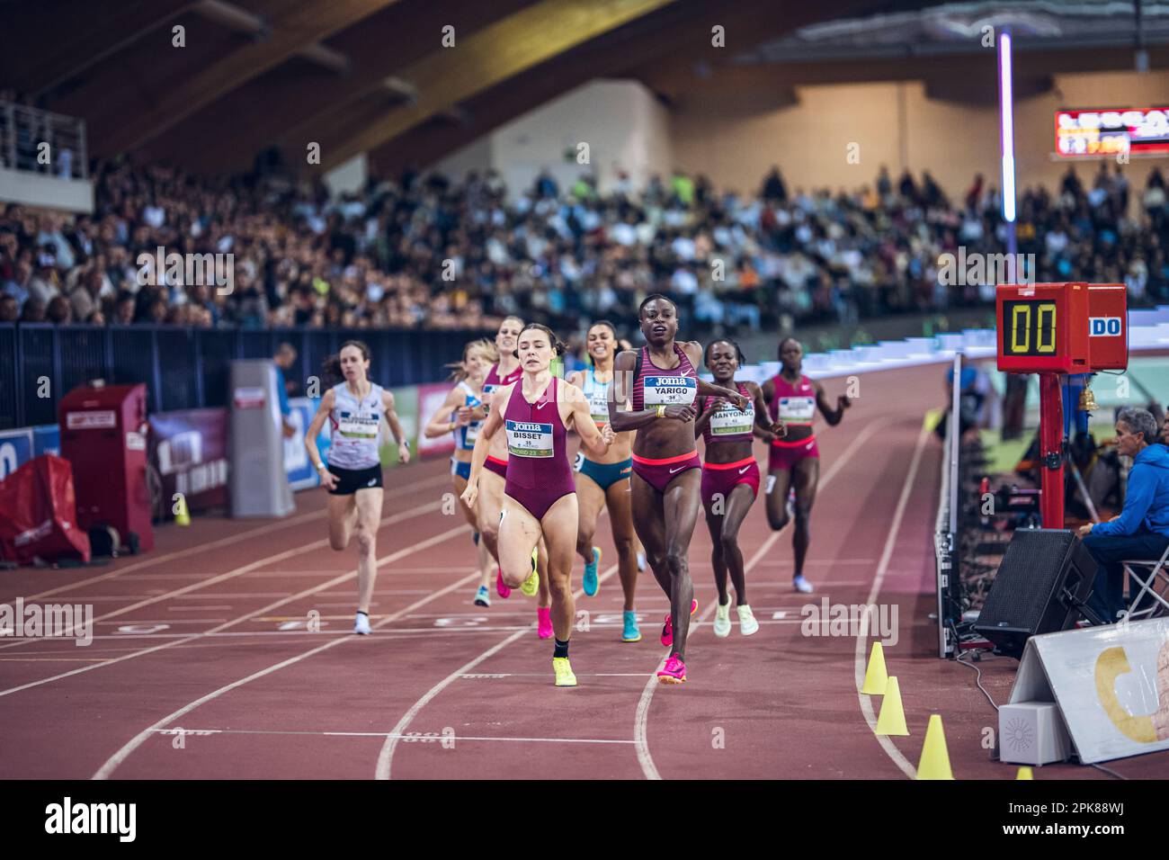 800 meters in the World Indoor Tour 2023 in Madrid Stock Photo - Alamy