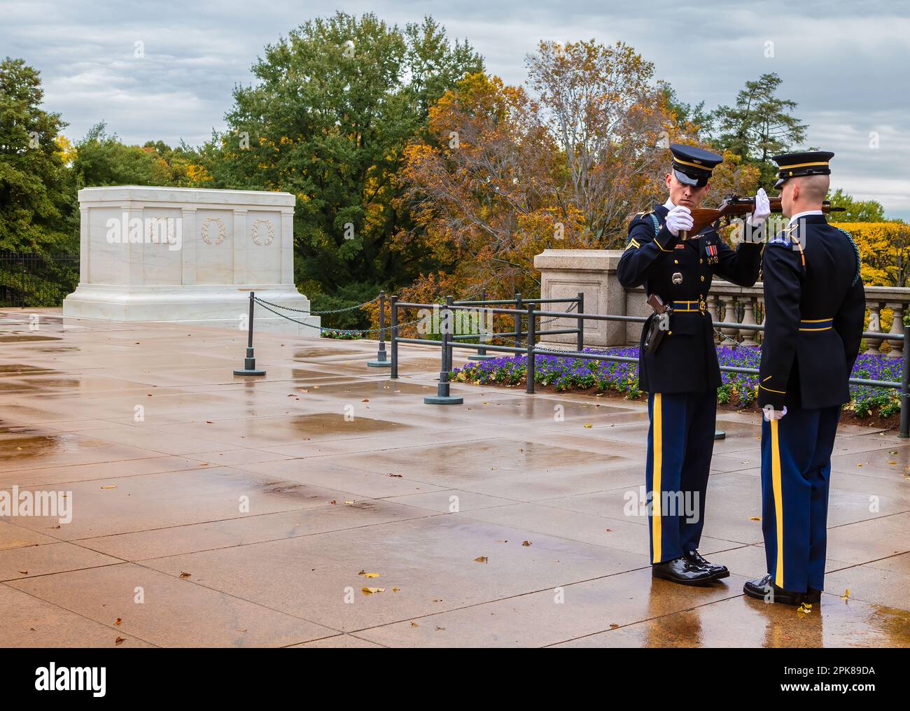 The change of the guard at the Tomb of the Unknown, Arlington National ...