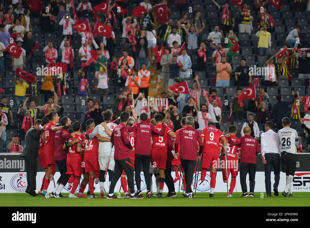 ISTANBUL, TURKIYE - SEPTEMBER 30, 2022: Turkish players celebrating ...