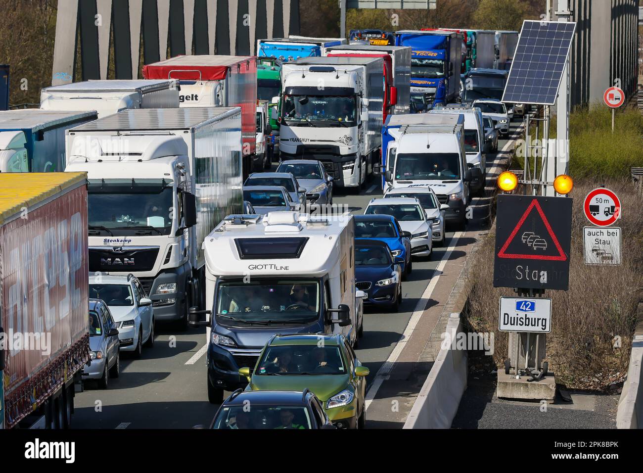 Air pollution warning board hi-res stock photography and images - Alamy