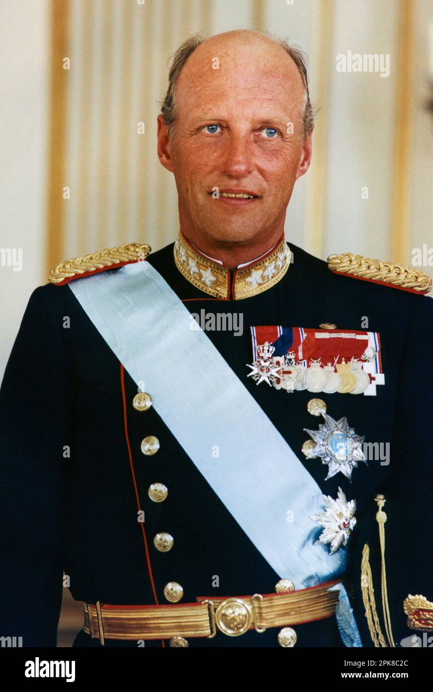 Official regalia hi-res stock photography and images - Alamy