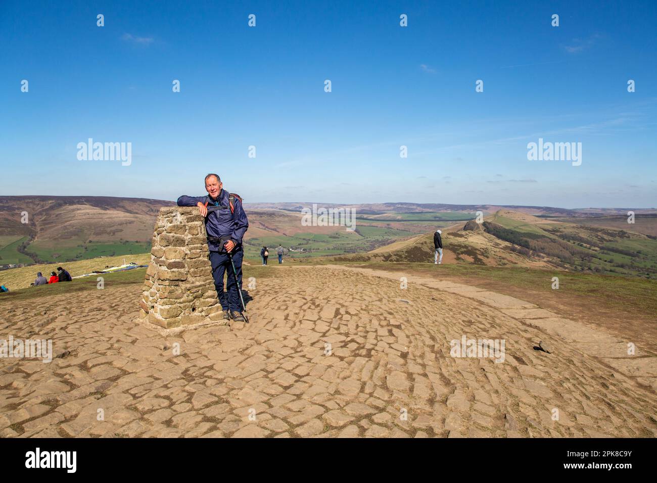 Castleton in peak district hi-res stock photography and images - Alamy