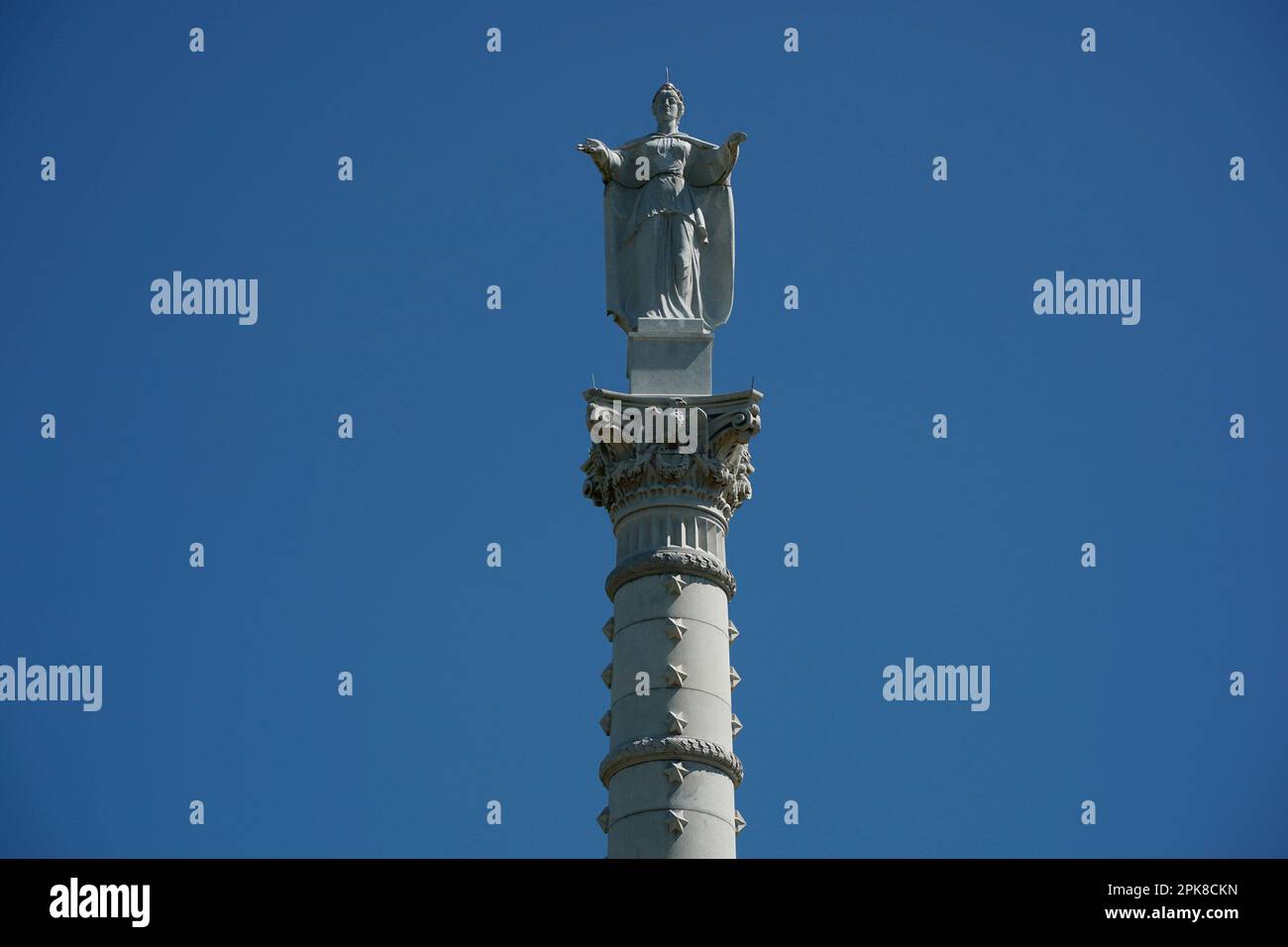 Yorktown victory monument hi-res stock photography and images - Alamy