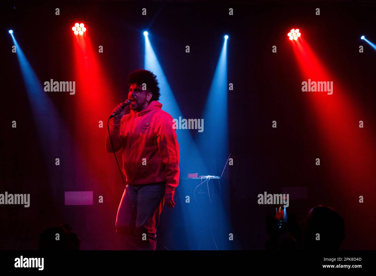 Spanish artist and singer Alan Neil playing live at La Nau Club in ...