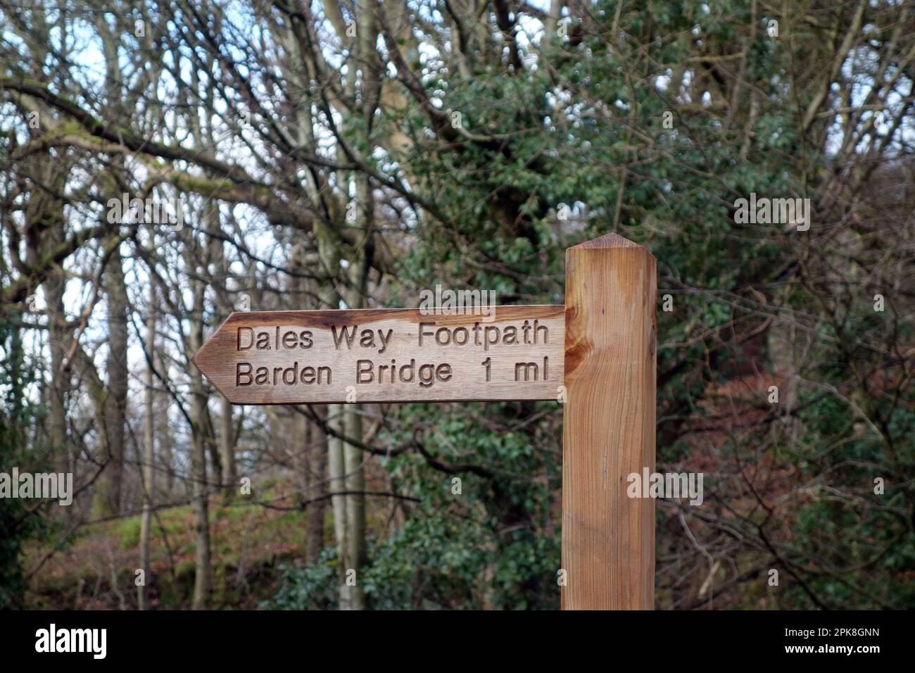 Dales way path winter bolton abbey hi-res stock photography and images ...