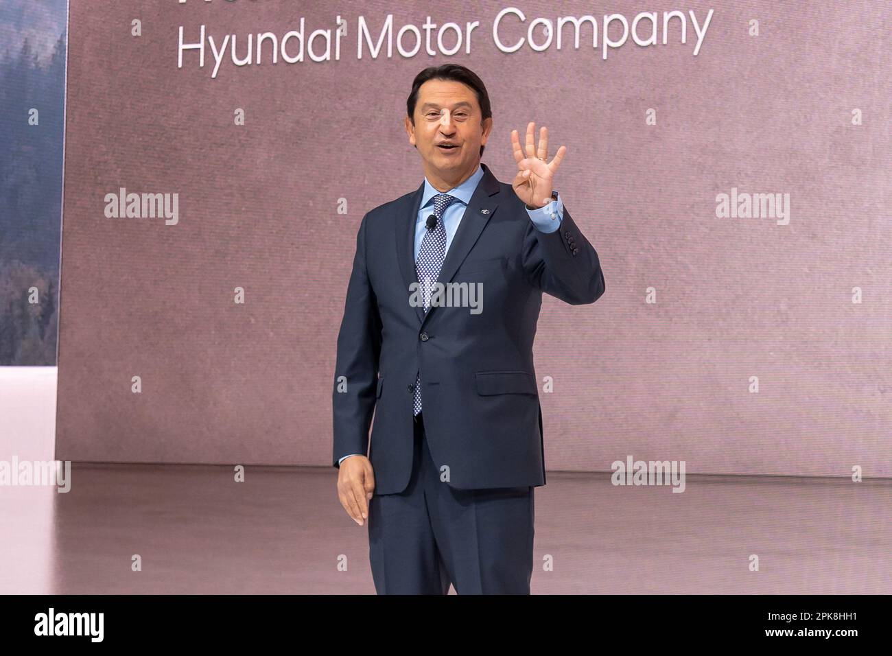 Genesis motor hi-res stock photography and images - Alamy