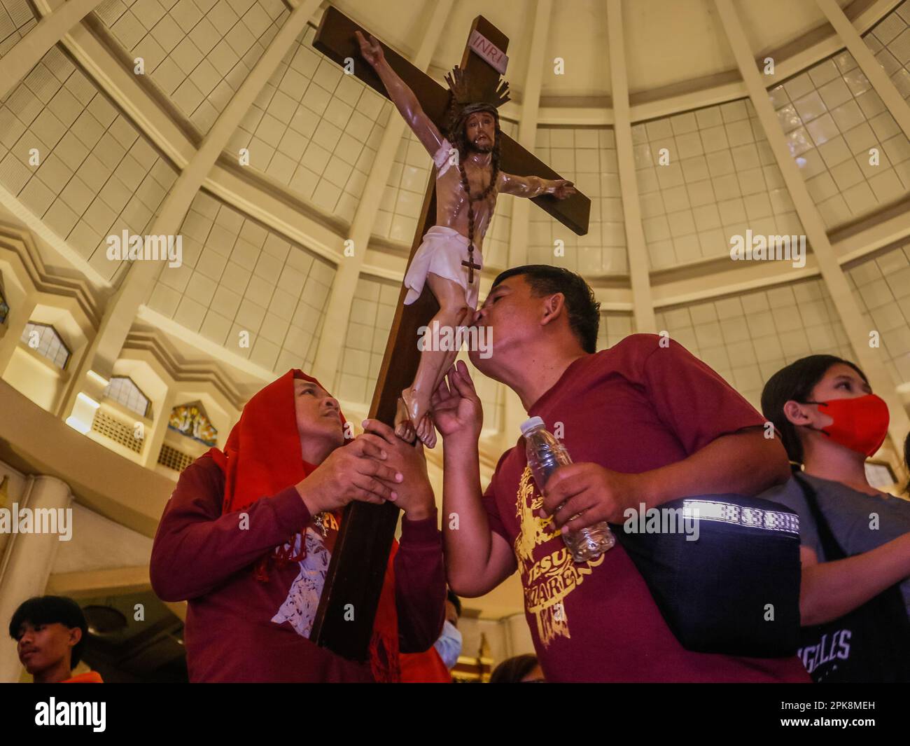 Antipolo City, Rizal, Philippines. 6th Apr, 2023. Catholic faithful ...