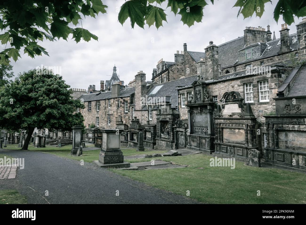 Old graves in Greyfriars Kirkyard in Edinburgh, Scotland Stock Photo ...