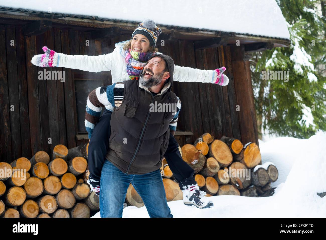 Piggyback love mountains hi-res stock photography and images - Alamy