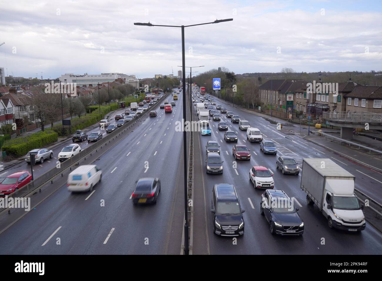 Traffic on the right hand lane makes its way westbound along the A40 ...