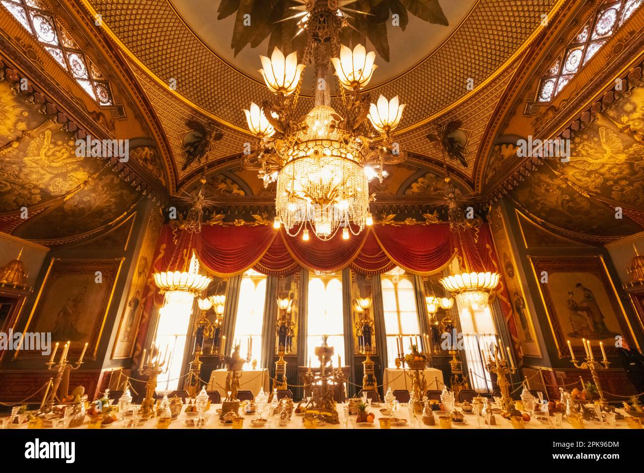 England, East Sussex, Brighton, The Royal Pavilion, Banqueting Room ...
