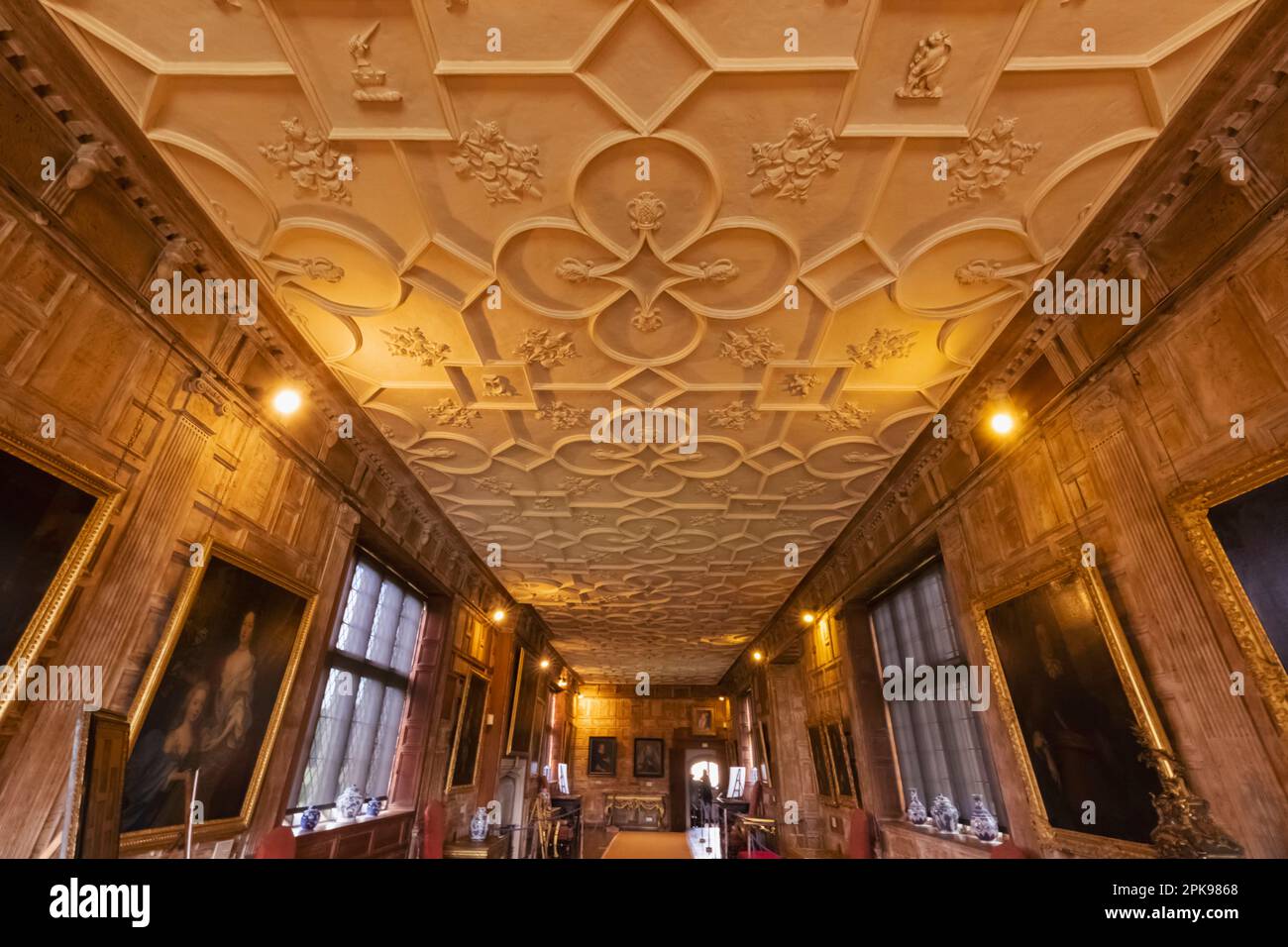 Long gallery hi-res stock photography and images - Alamy