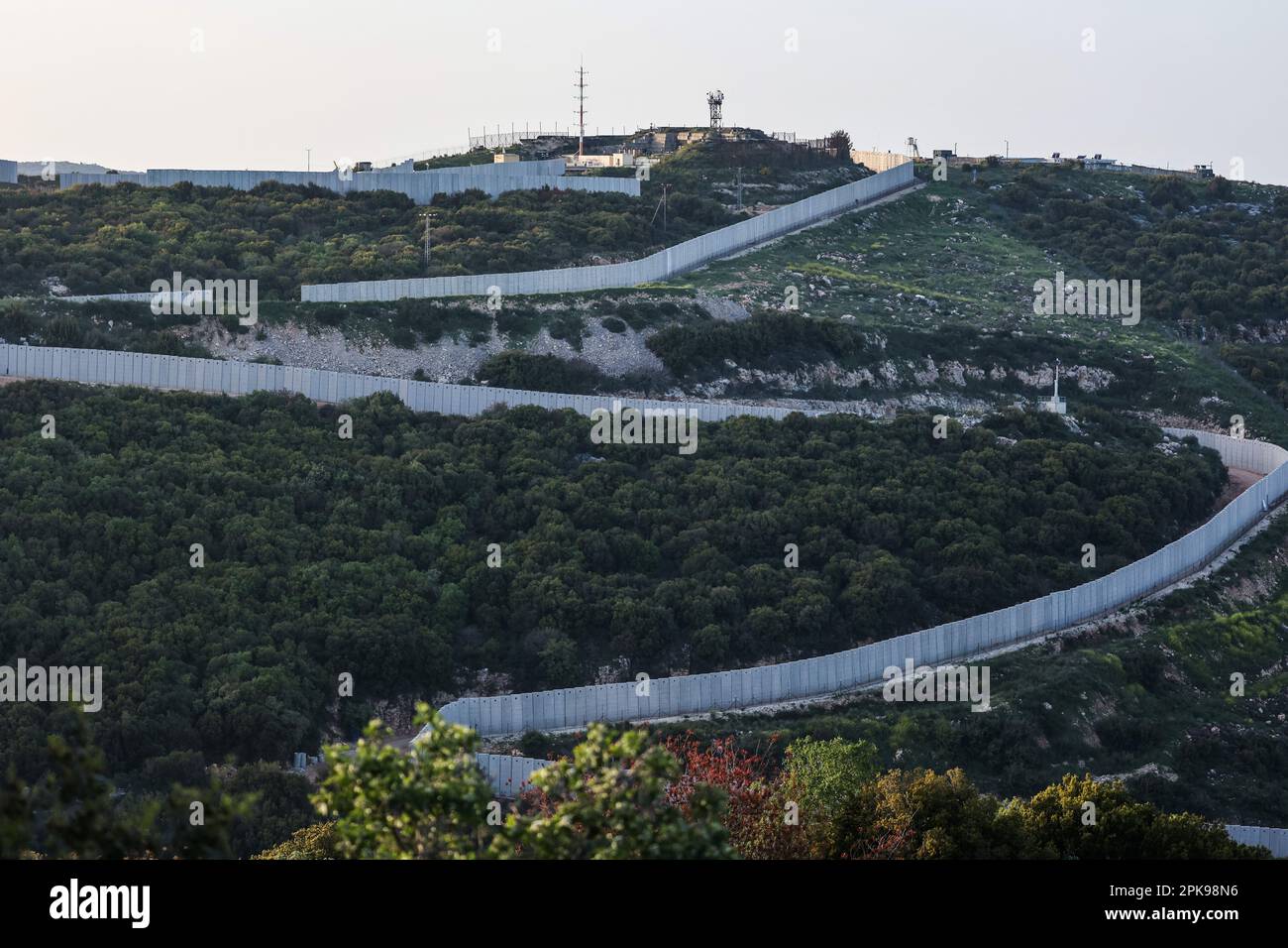 Israeli lebanese border hi-res stock photography and images - Alamy