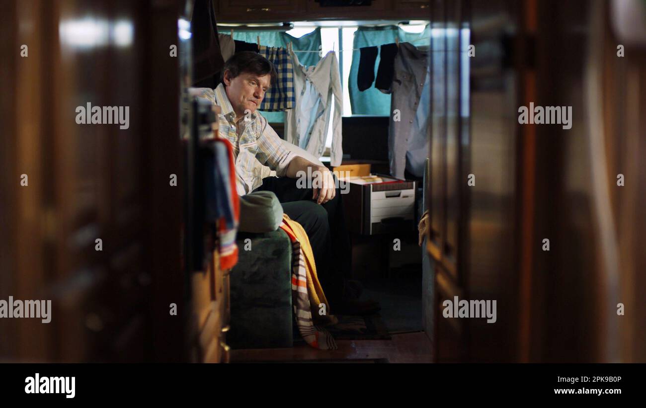 BALLOON ANIMAL, Ilia Volok, 2022. © Buffalo 8 Productions / Courtesy ...