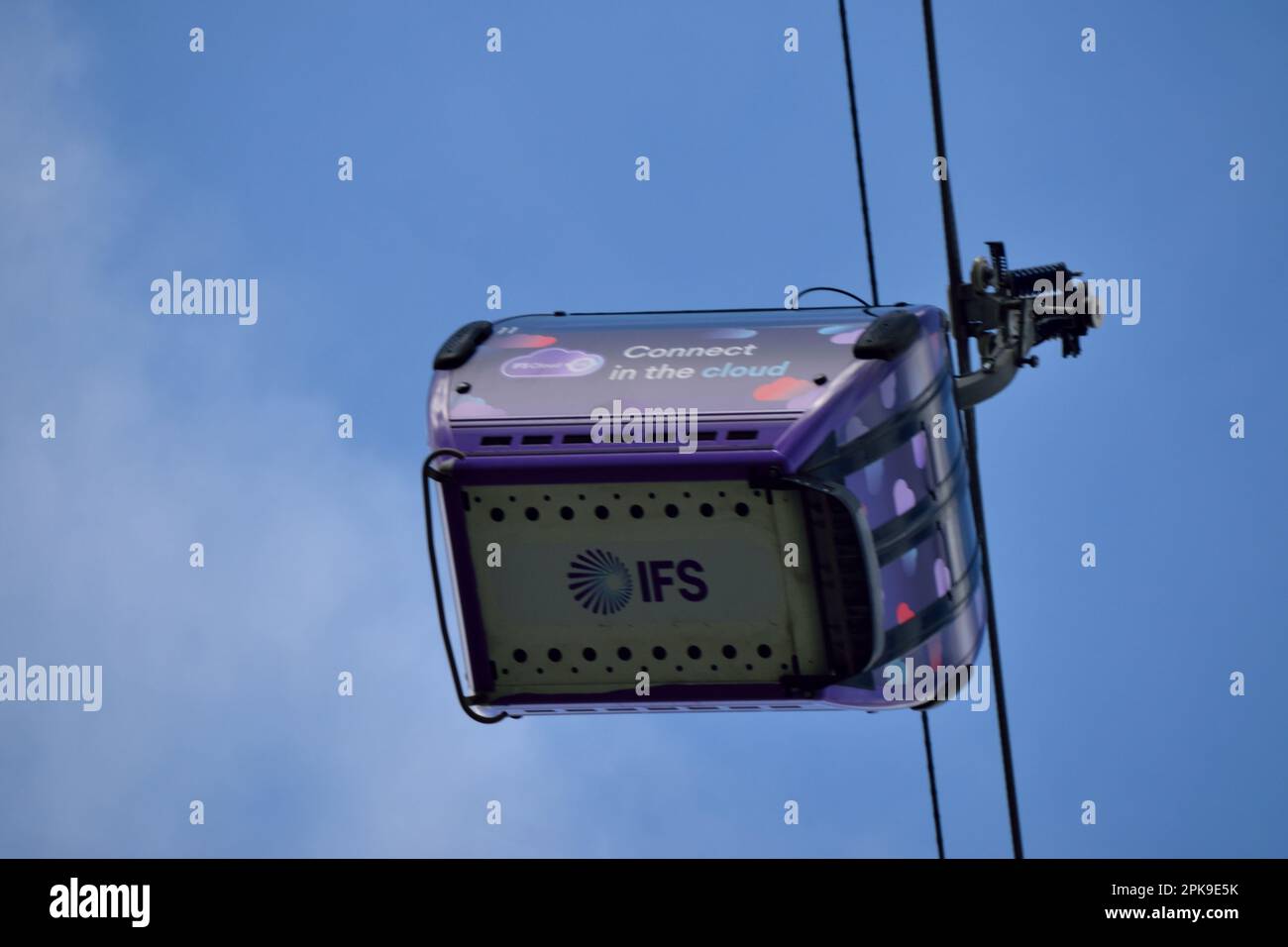 Passenger Pods on the IFS Cloud Cable Car in East London Stock Photo ...