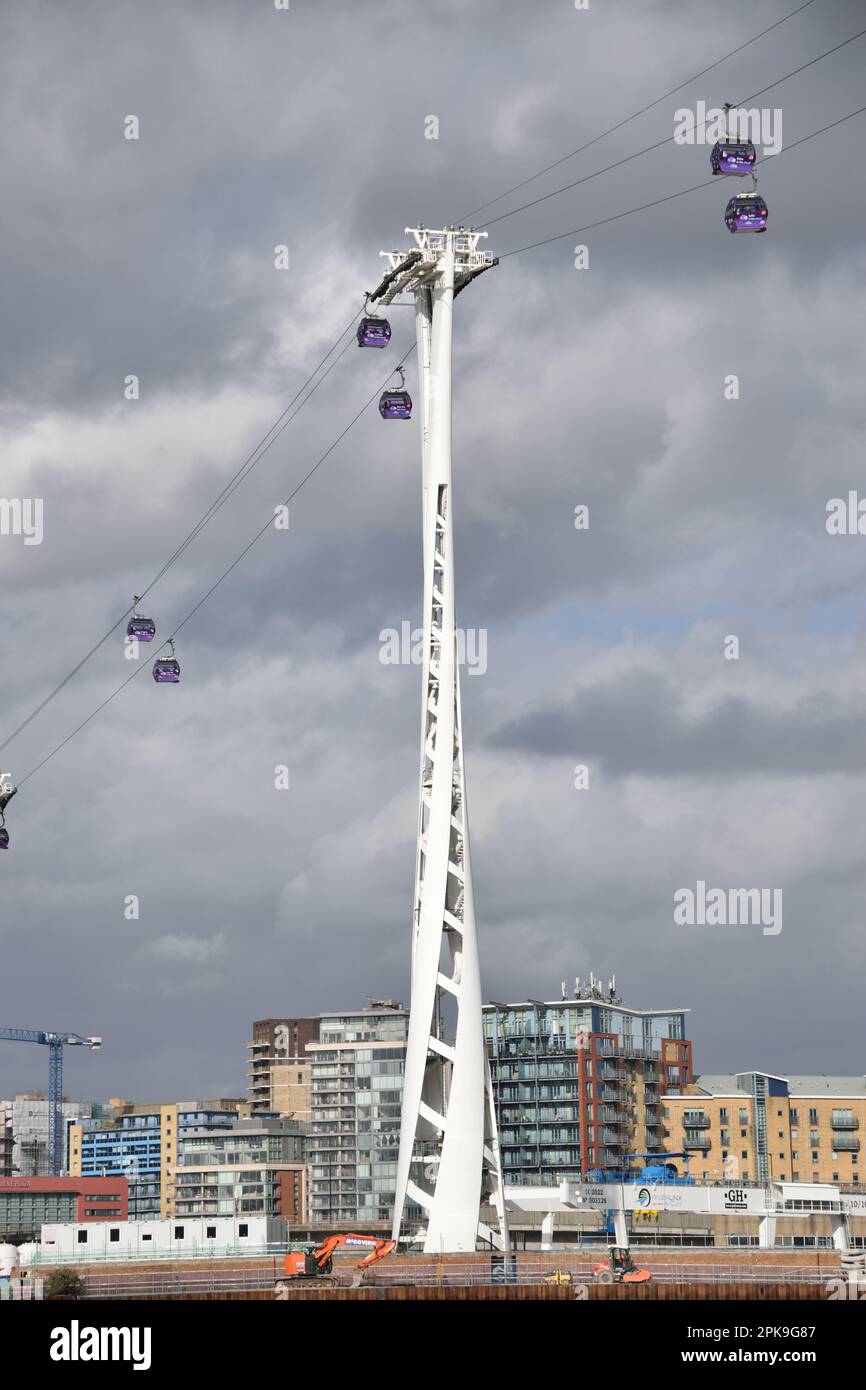 Passenger Pods on the IFS Cloud Cable Car in East London Stock Photo ...