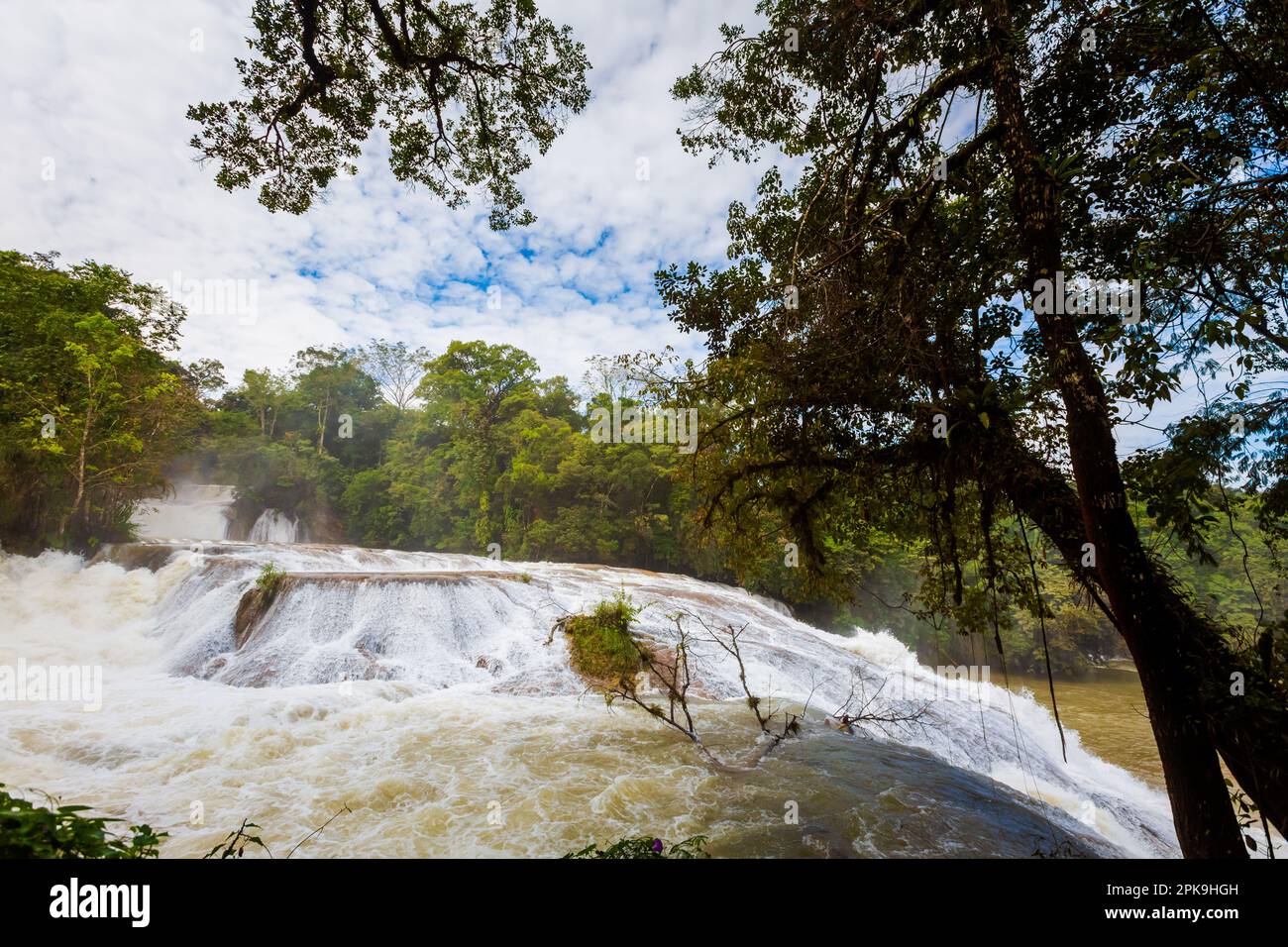 Beautiful landscape of Agua Azul cascades park in Palenque, Mexico ...