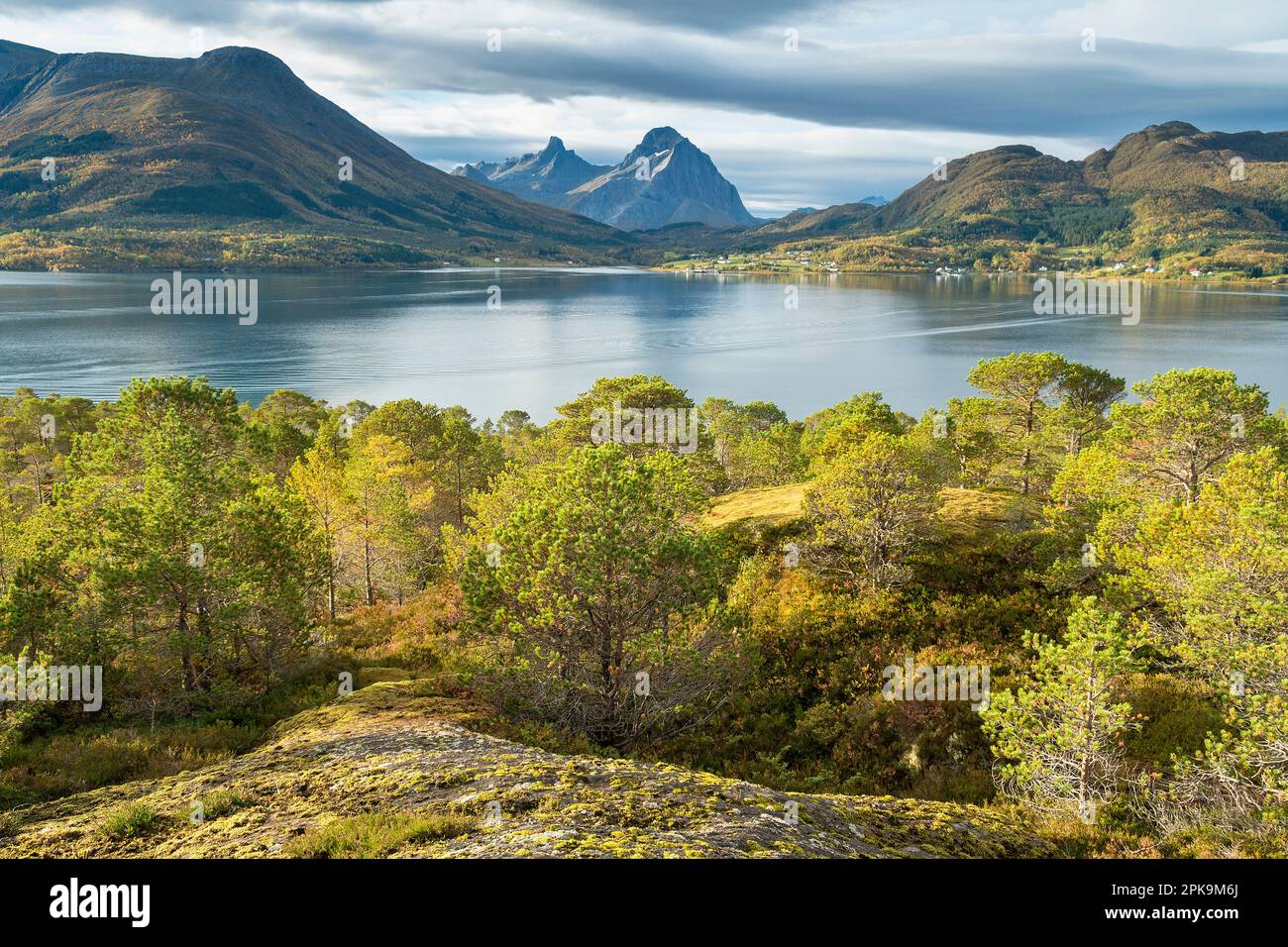 Norway, Atlantic coast at Kystriksveien, fjord landscape near ferry ...