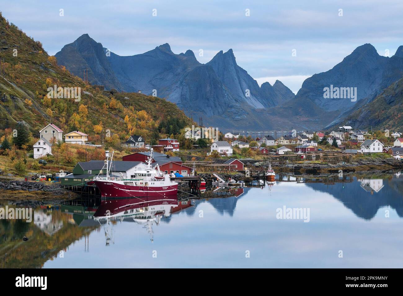 Norway, Lofoten, Moskenesoya, Moskenes, landscape near Reine Stock ...