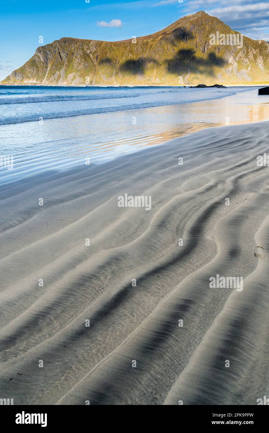 Norway, Lofoten, Flakstadoya, coast near Flakstad, beach, sand ...
