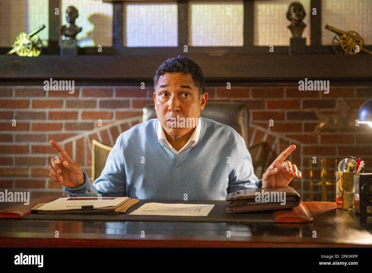 LUCKY HANK, Oscar Nunez, Pilot', (Season 1, ep. 101, aired Mar. 19 ...